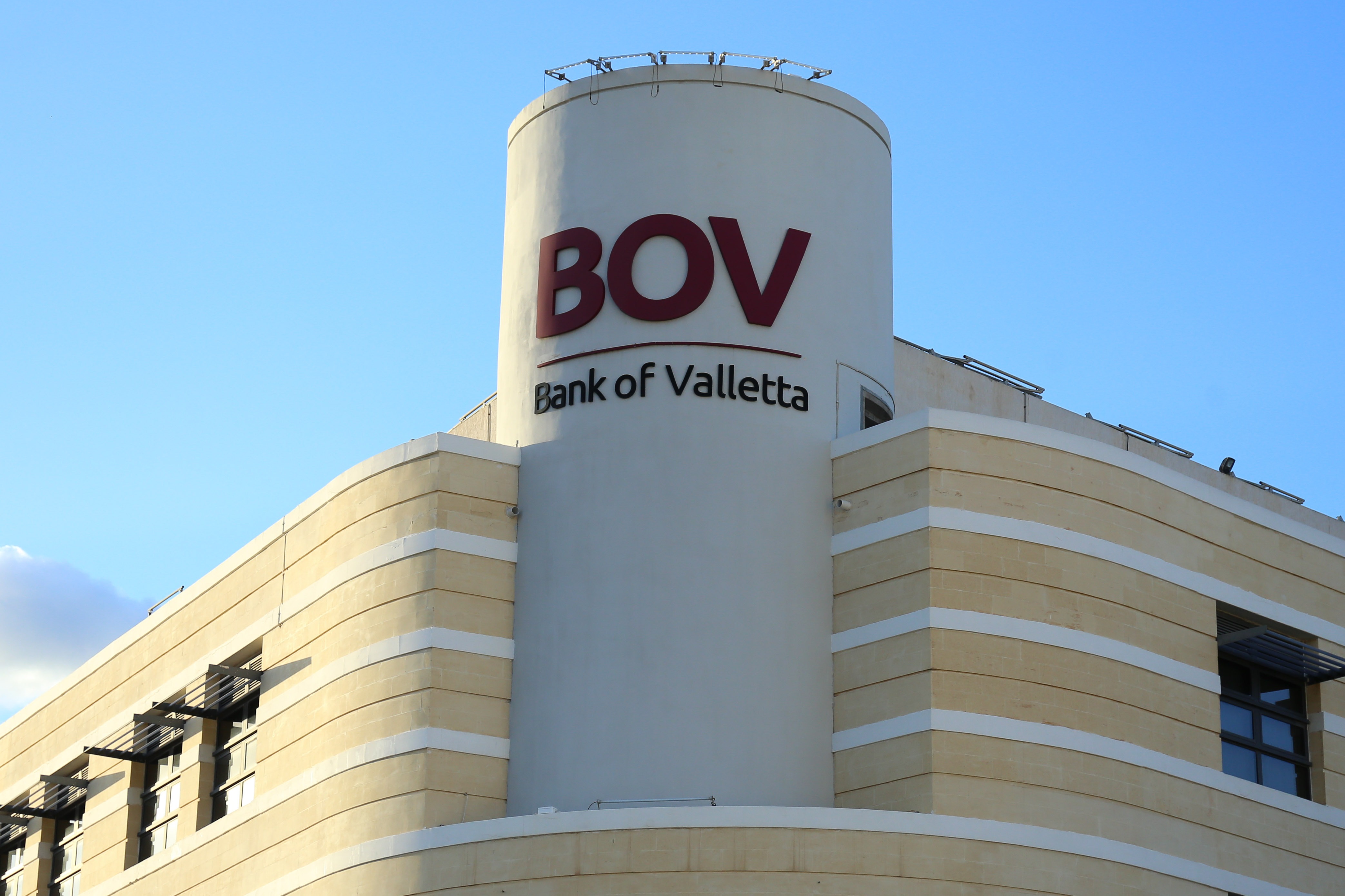 Il-Bank BOV jagħlaq numru ta' kontijiet - NETnews