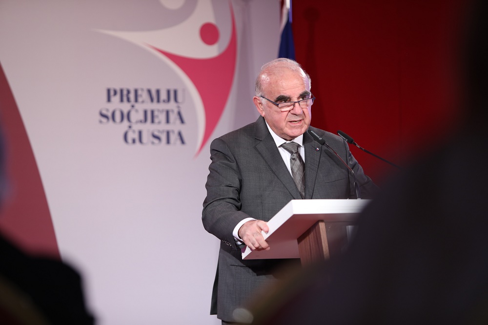 Angela Agius tirbaħ il-Premju Soċjetà Ġusta - NETnews