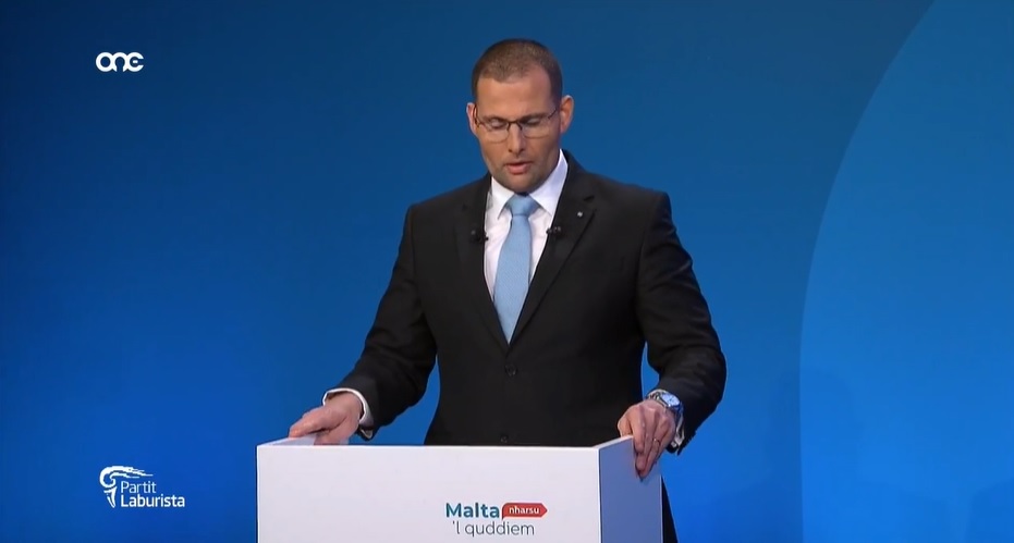 Robert Abela kburi bil-moviment...li fiċ-ċentru tiegħu kellu lil Keith ...