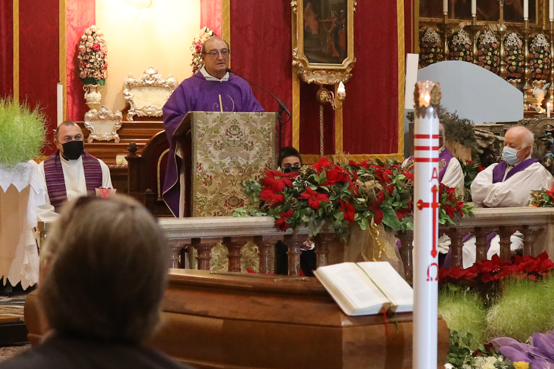 Il-Professur Albert Fenech jingħata l-aħħar tislima f’belt twelidu ...